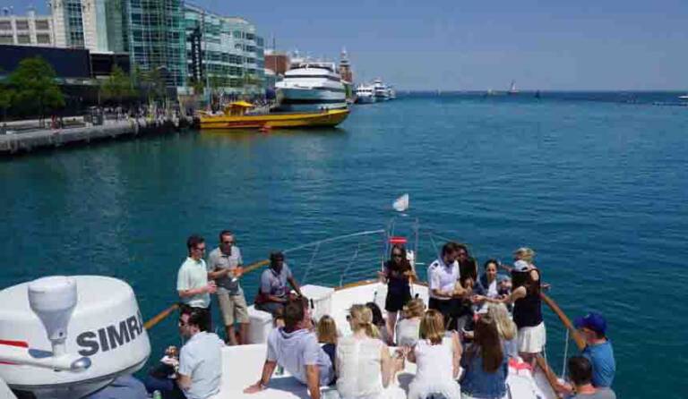 20 or 30 Person Boat Rental in Chicago with Captain | Large group boat ...